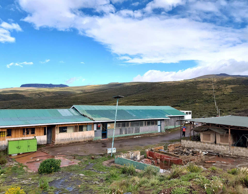 Mount Kenya National Park Safaris & Travel Guide